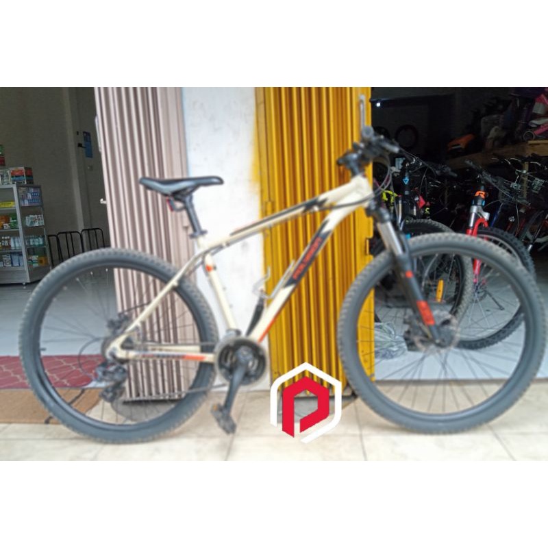 Jual sepeda MTB Polygon Cascade 3 seken baik normal | Shopee Indonesia