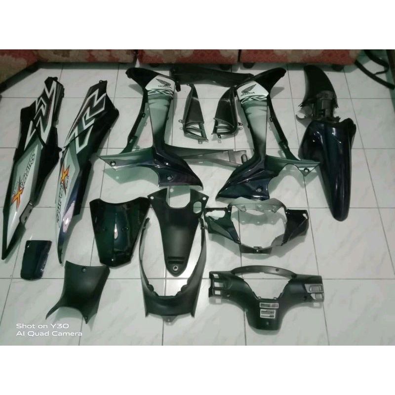 Jual Body supra x 125 batman full set halus dan kasar sesuai di foto ...