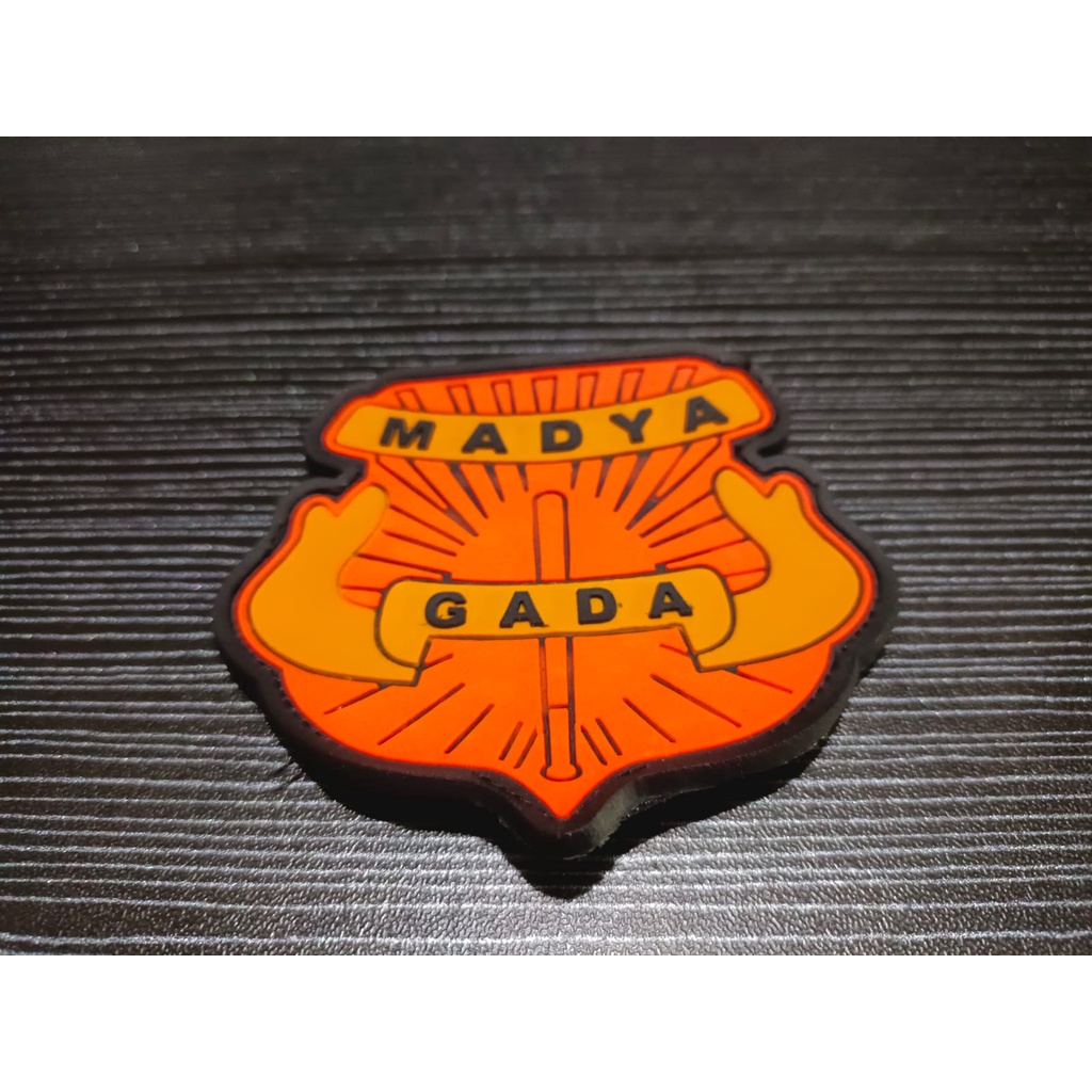Jual LOGO KARET EMBLEM KARET GADA MADYA BELAKANG PAKE PEREKAT BISA ...