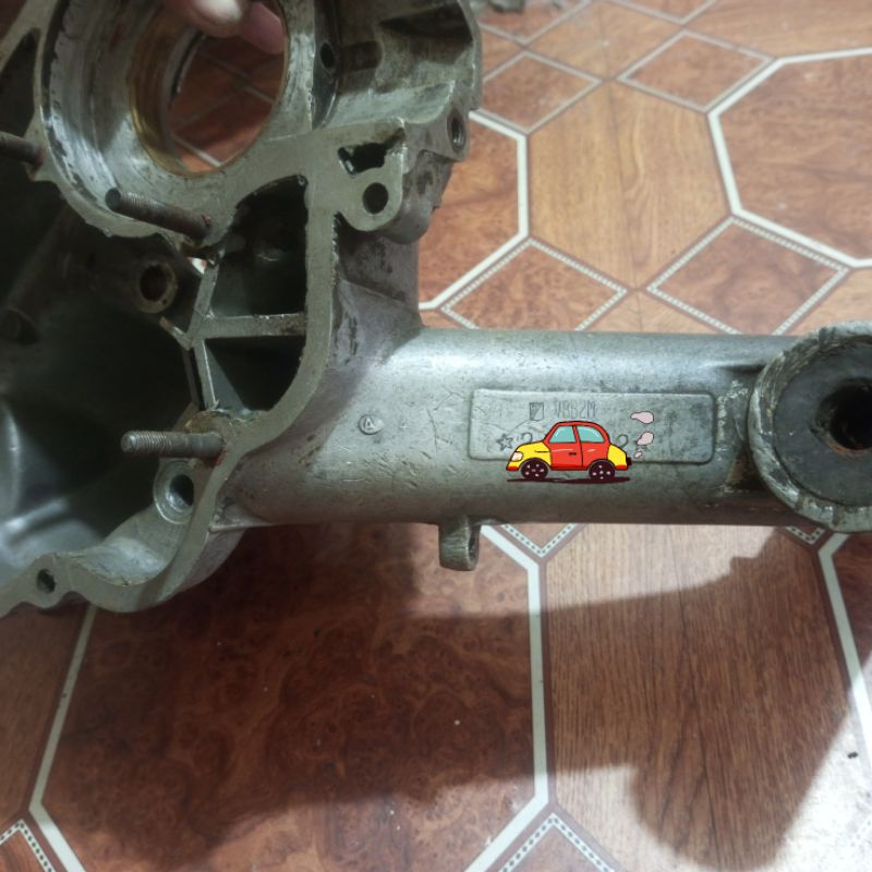 Jual crankcase rengkes kiri vespa vbb original | Shopee Indonesia