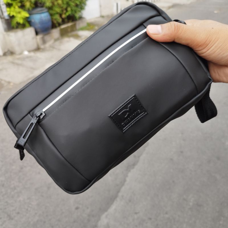 Jual Handbag Pria Wanita Exclusive Bahan Premium Produk Original DM ...