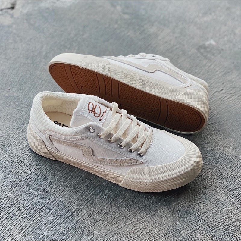 Jual Sepatu Patrobas Cloud Off White Low | Shopee Indonesia