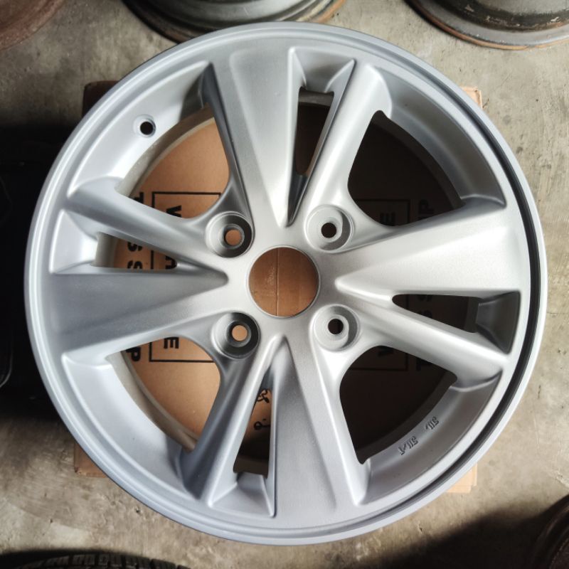 Jual Velg Avanza Veloz R15 Original | Shopee Indonesia