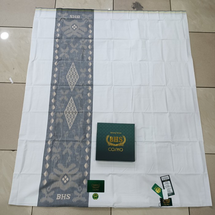 Jual Sarung tenun polos putih tumpal Kembang BHS cosmo - Putih | Shopee ...