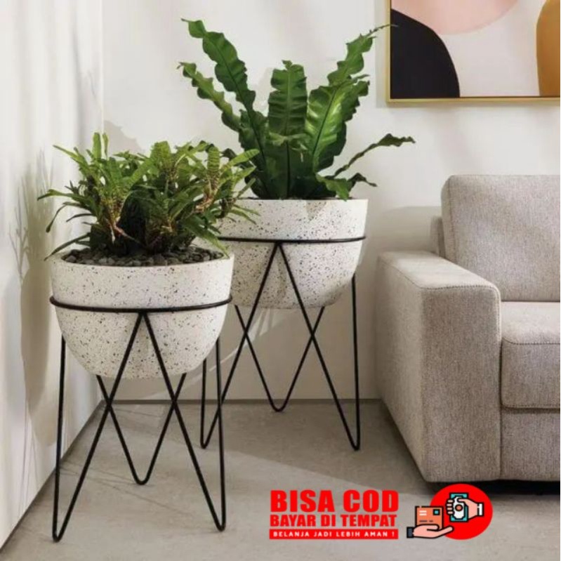 Jual STANDING POT BUNGA BESI BOLONG MINIMALIS | Shopee Indonesia