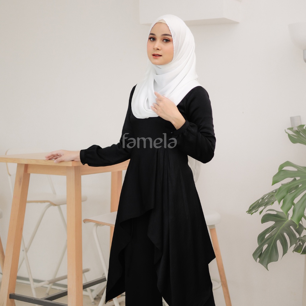 Jual Famela Estelle top Black | Shopee Indonesia