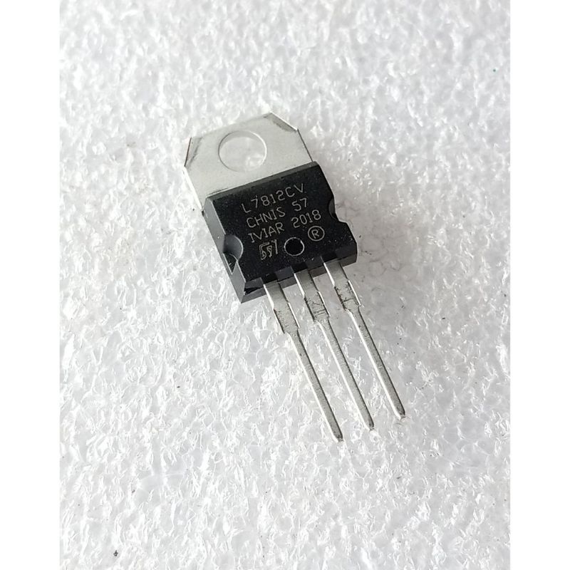 Jual Ic LM 7805 L7805 L7805CV Voltage Regulator Output +5V 1A | Shopee Indonesia
