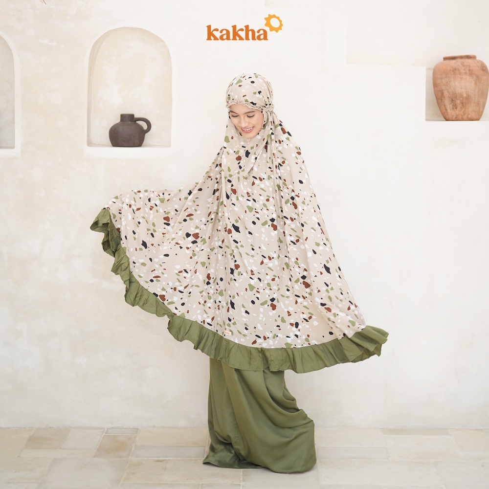 Jual Kakha x Alyssa Soebandono - Mukena Dewasa Earthtone Motif / Mukena ...