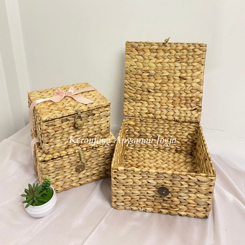 Jual HAMPERS BOX / KOTAK PARCEL / KERANJANG ANYAMAN ENCENG GONDOK ...