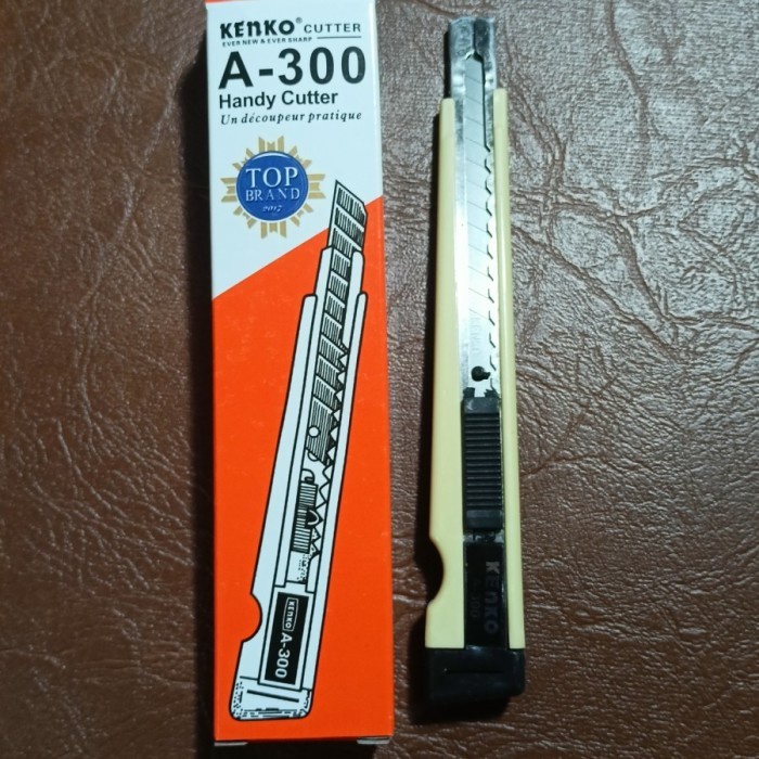 Jual Pisau Cutter Kenko A300 A-300 Kecil | Shopee Indonesia