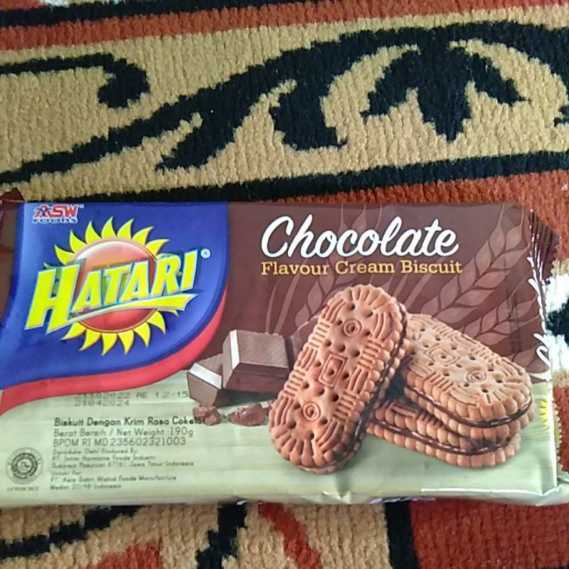 Jual Hatari chocolate flavour cream biscuit | Shopee Indonesia
