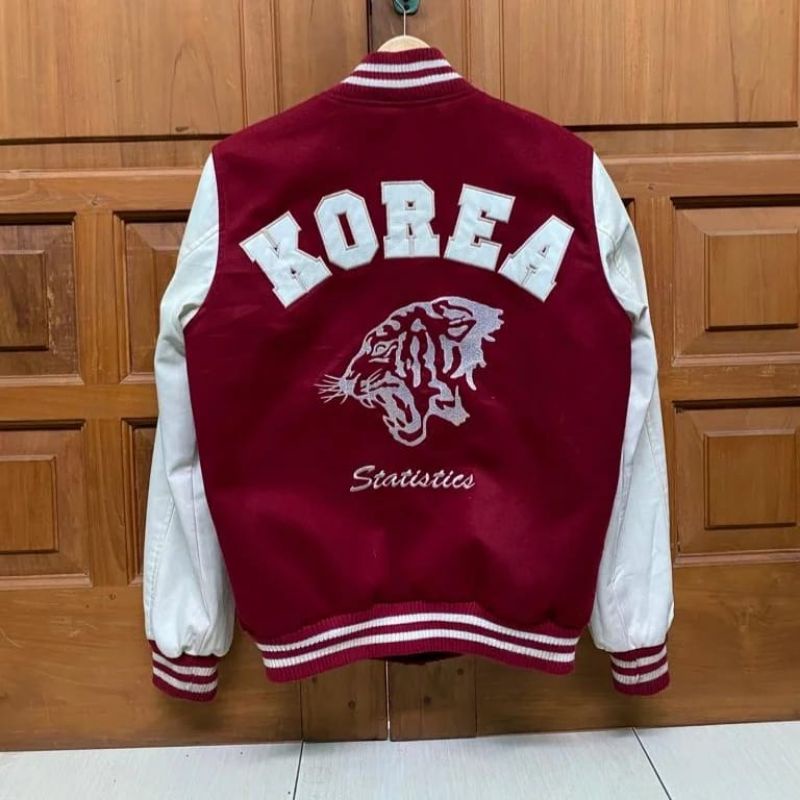 Jual Varsity korea merah | Shopee Indonesia