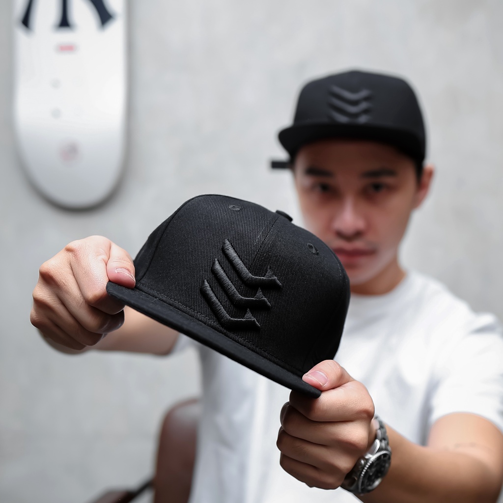 Jual Delibra Topi Pria Snapback Black Bordir Black | Shopee Indonesia