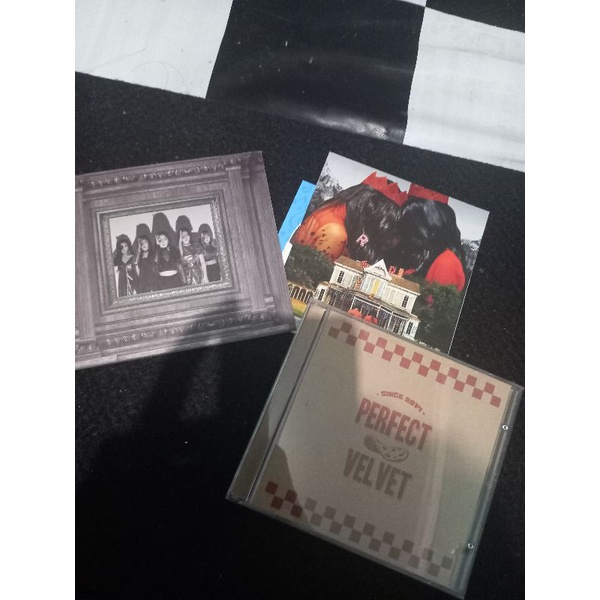 Jual PRELOVED ALBUM RED VELVET - THE PERFECT VELVET (PEEK A BOO ...