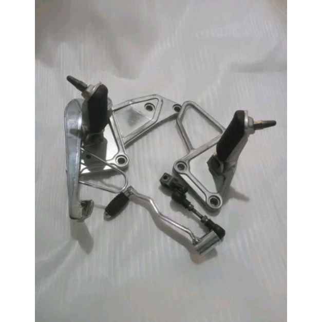 Jual Footstep Step Depan pijakan kaki depan Kawasaki ninja R SS ...