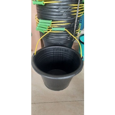 Jual ember murah / ember cor / ember hitam 18cm,22cm dan 20L | Shopee ...