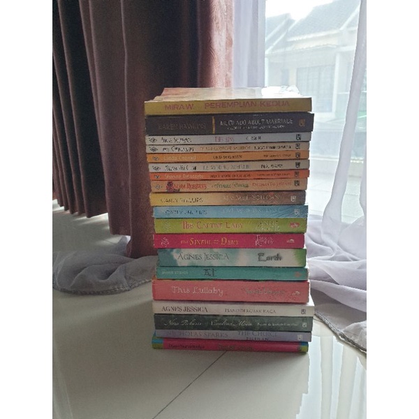 Jual Novel ORI Preloved Indonesia Terjemahan | Shopee Indonesia