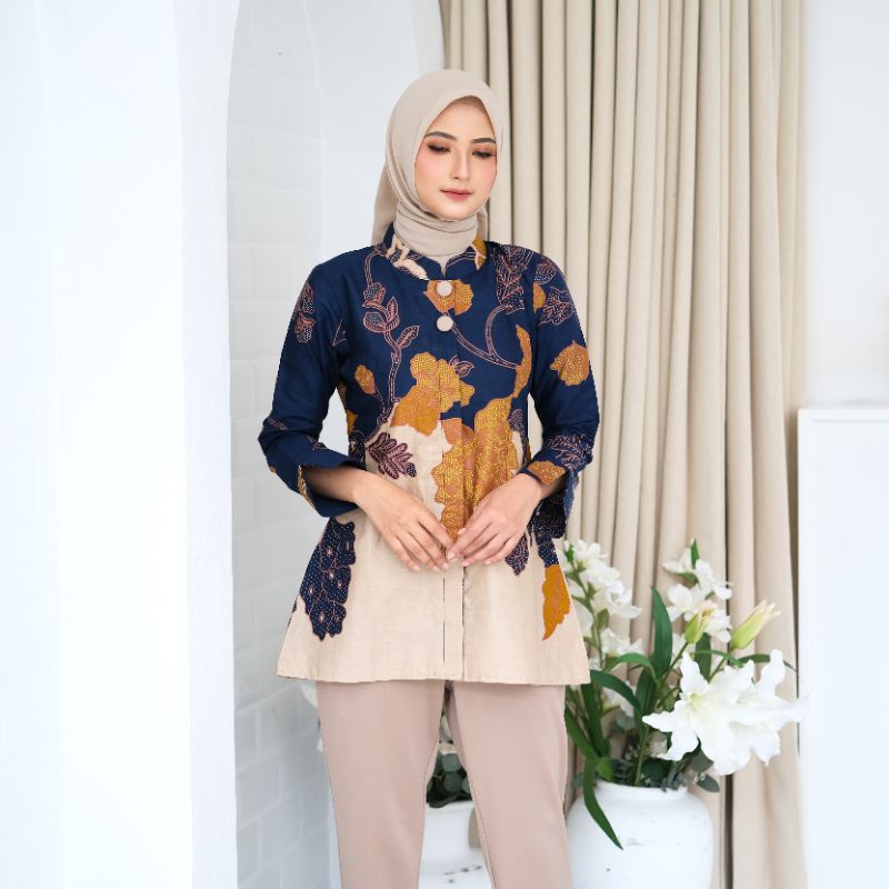 Jual Batik Wanita 2in1 Blouse dan outer Batik Wanita Modern Kancing ...