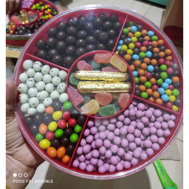 Jual Coklat tray/coklat parcel lebran/coklat sekat 5 exp 2026 | Shopee ...