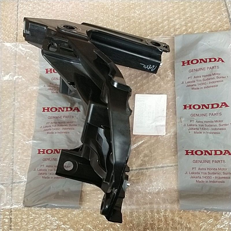 Jual stay fr cover PCX 160 kanan atau kiri (pangkon lampu) | Shopee ...