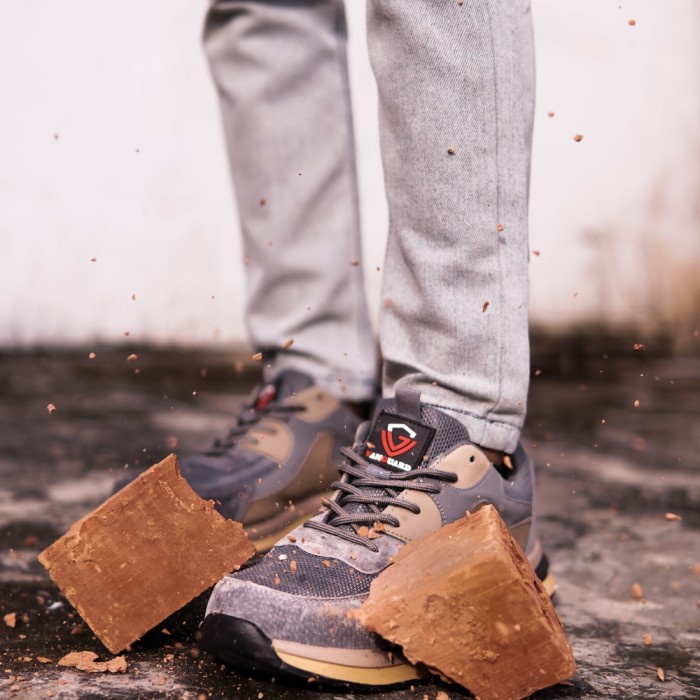 Jual Safety Sepatu Safety Sneakers Ringan | Shopee Indonesia