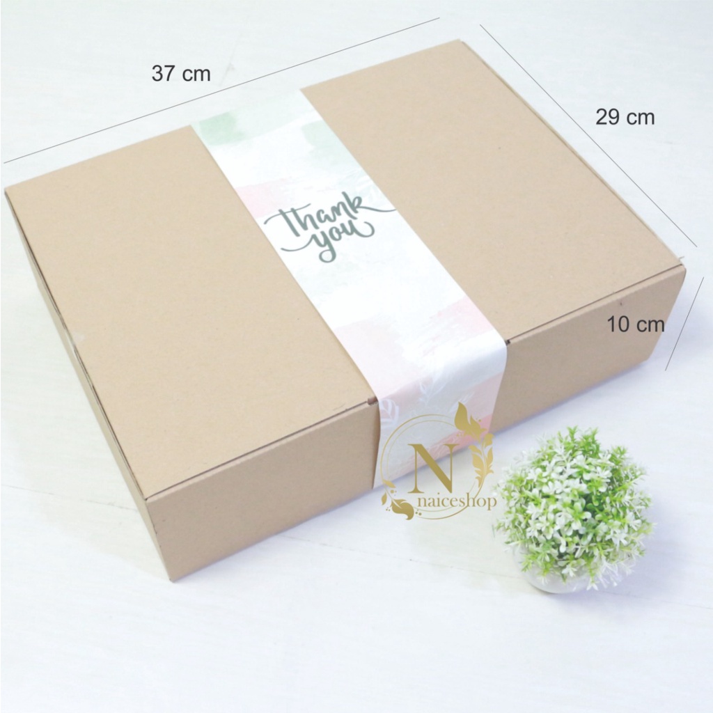 Jual BOX CUSTOM HAMPERS/BOX GIFT HAMPERS MIKA | Shopee Indonesia