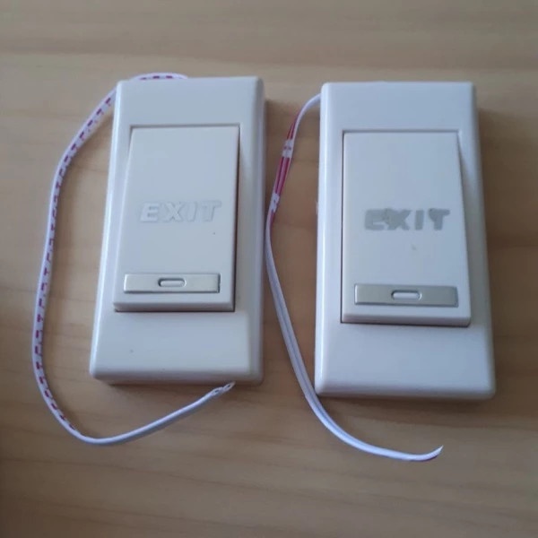 Jual EXIT BUTTON DOOR SAKLAR SWITCH PUSH BUTTON PINTU UKURAN SEDANG ...
