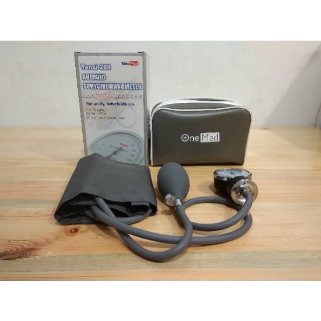 Jual Original Tensimeter OneMed / Tensi Aneroid 200 One Med | Shopee ...