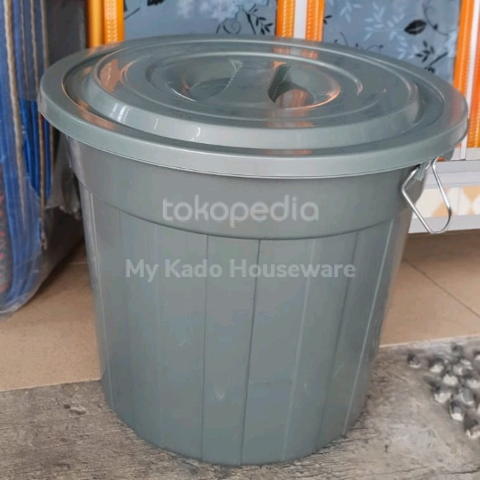 Jual Tong air 45 liter silver phylia / ember tutup 45 liter silver ...