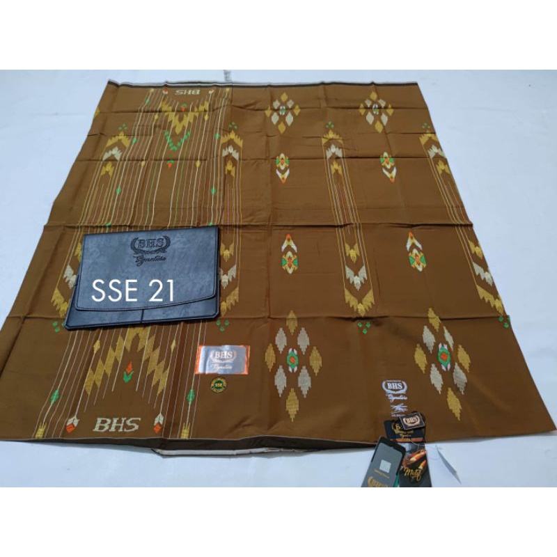 Jual Sarung BHS Signature MS Type SSE GOLD Warna | Shopee Indonesia