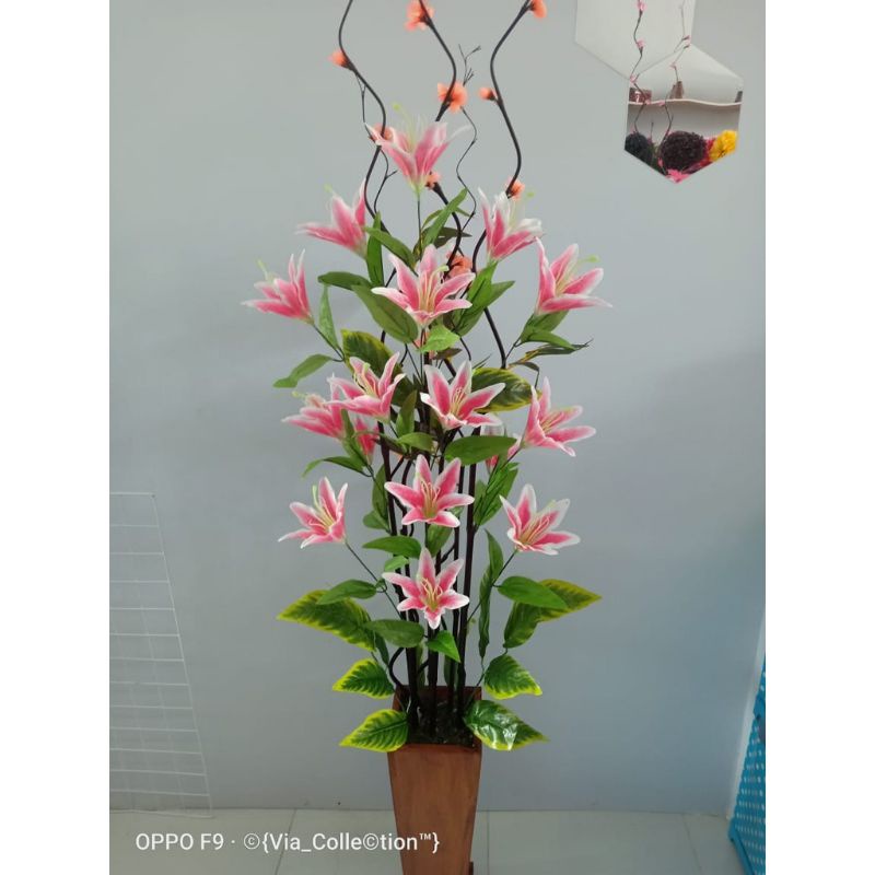Jual Bunga hias lily ulir sudah dengan pot/bunga sudut ruang tamu pojok ...