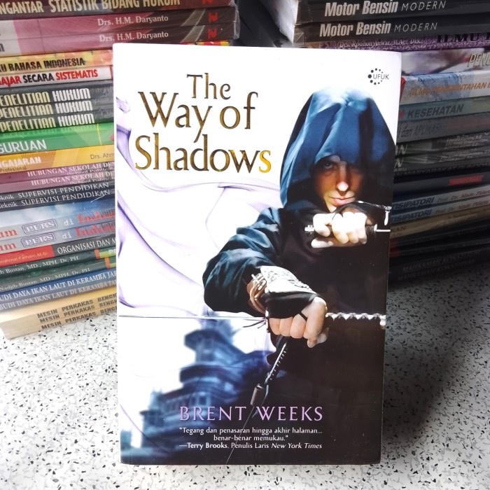 Jual Buku Novel, THE WAY OF SHADOWS (Brent Weeks) | Shopee Indonesia