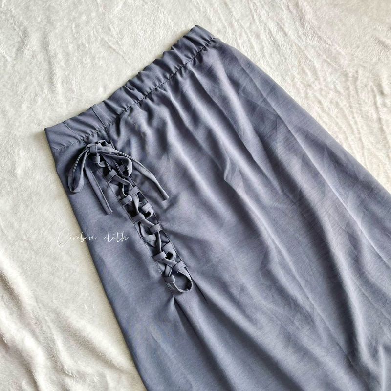 Jual (READY) Tari Skirt | Rok Tali Simpul | Rok Korea Aesthetic (tali ...