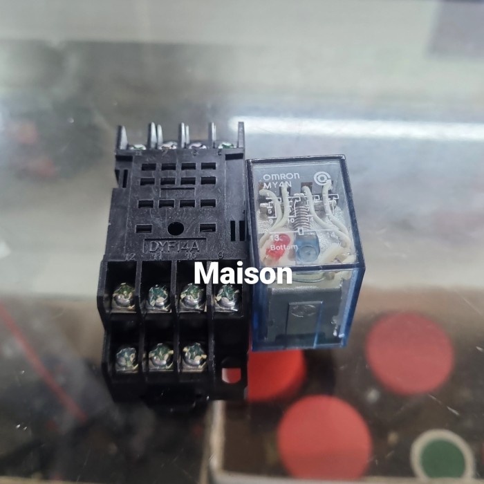 Jual Omron Relay MY4N 12VAC plus socket / my4n 12v - Relay saja ...