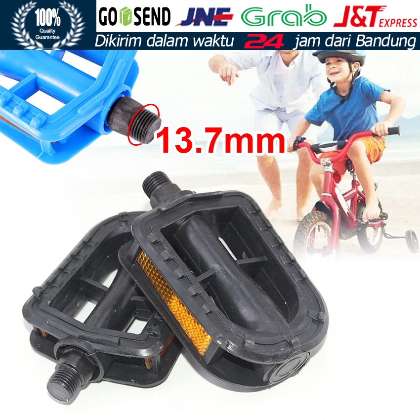 Jual Pedal Sepeda Anak / Pijakan Kaki Anti Selip / Aksesori Sepeda ...