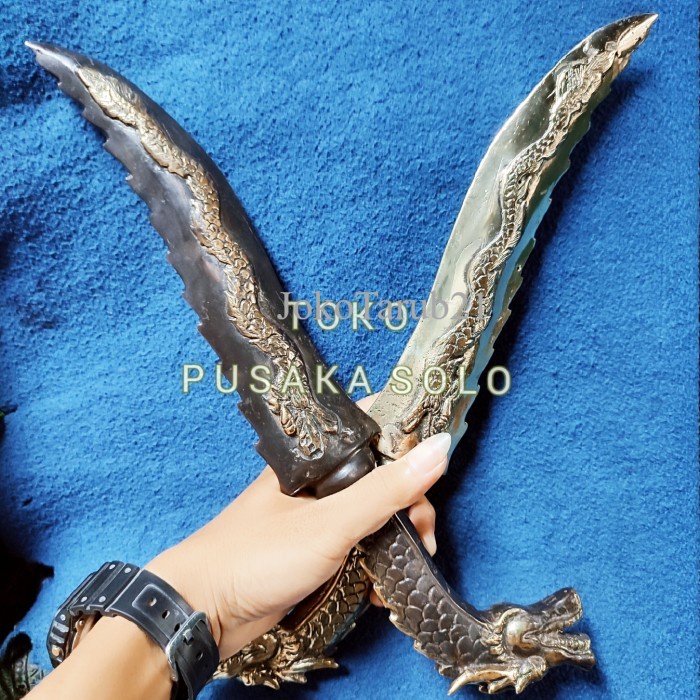 Jual PUSAKA KEPALA NAGA GOLOK KUNINGAN ISTIMEWA murah | Shopee Indonesia
