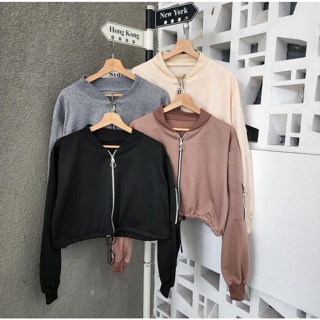 Jual MILKI CROPE ZIPPER JACKET | JAKET MILKY CROP SERUT WANITA ( MR ...