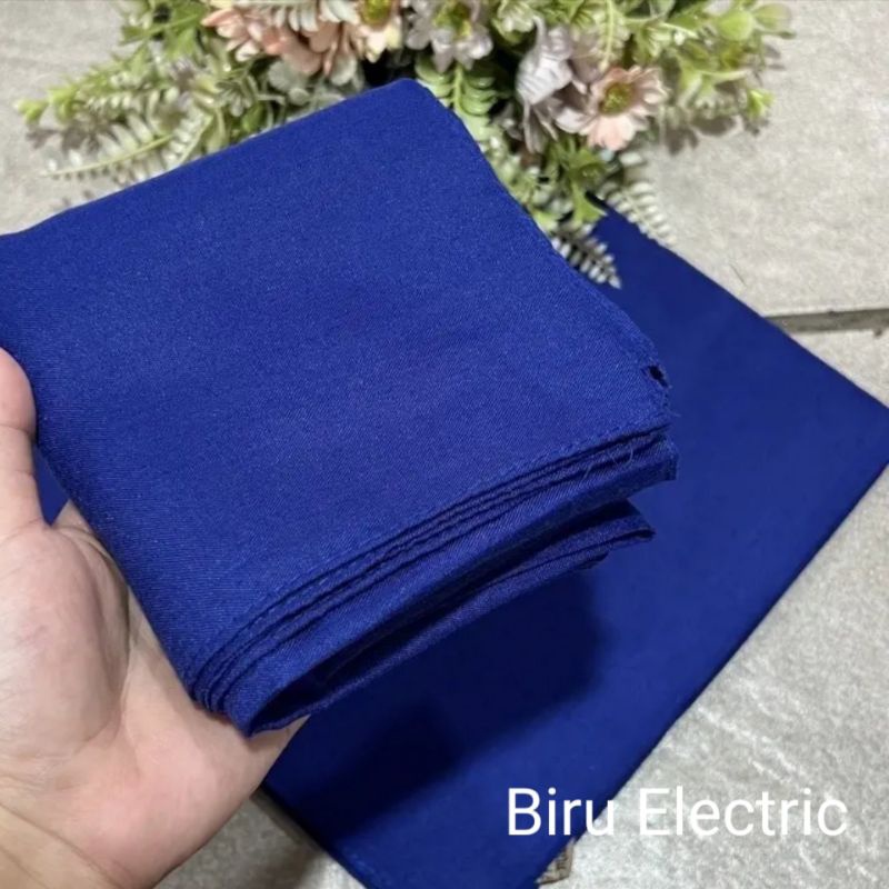 Jual hijab segiempat paris premium size 110x110\hijab kerudung segiempat paris premium warna ...