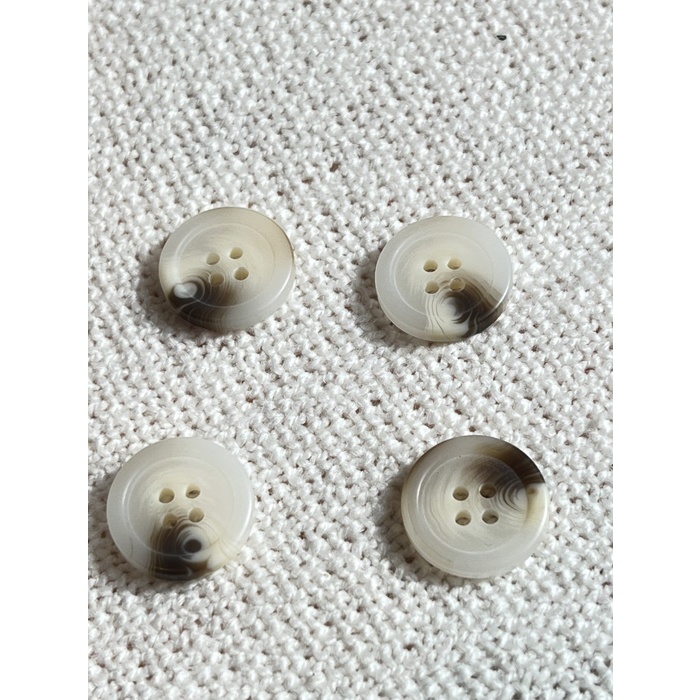 Jual Kancing Root Putih Mewah Motif Sama 32 L ( 2 cm ) | Shopee Indonesia