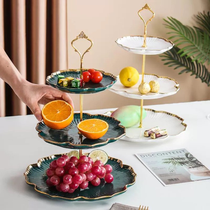 Jual PetiteMaison FLORA Cake Tier Piring Kue Susun Keramik list emas ...