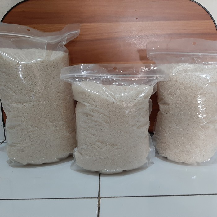 Jual Isi 100pcs Standing Pouch Transparan 24x37cm Plastik Klip | Shopee ...