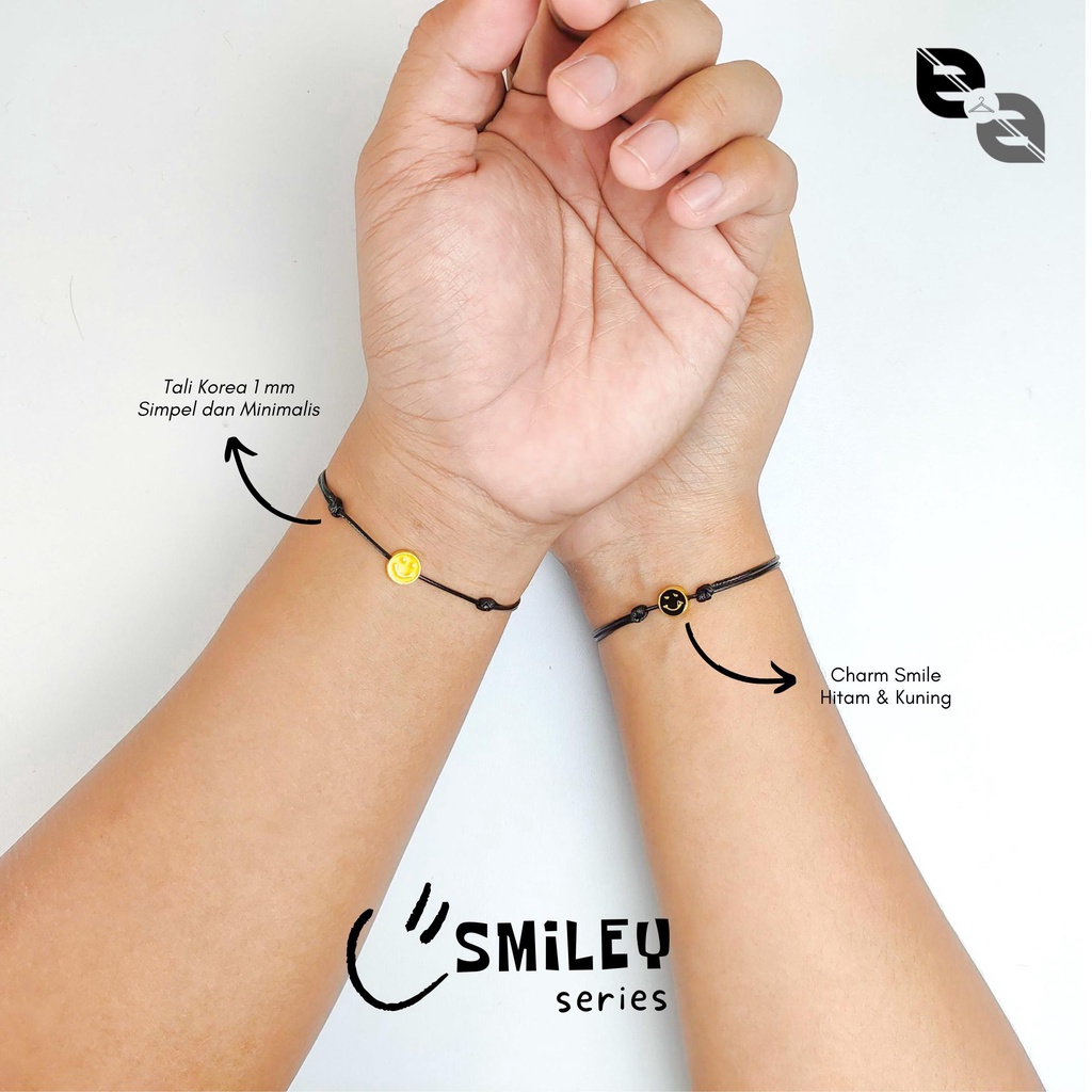 Jual DAPAT 2 Gelang Smiley Series Gelang Emoji Smile Charm Enamel ...