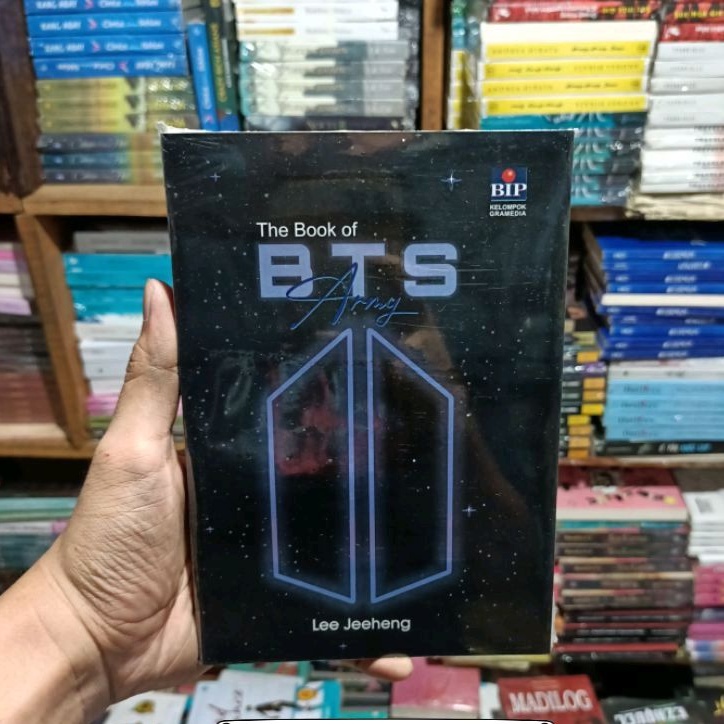 Jual Novel The Book Of Bts Army - lee Jeheng | Shopee Indonesia