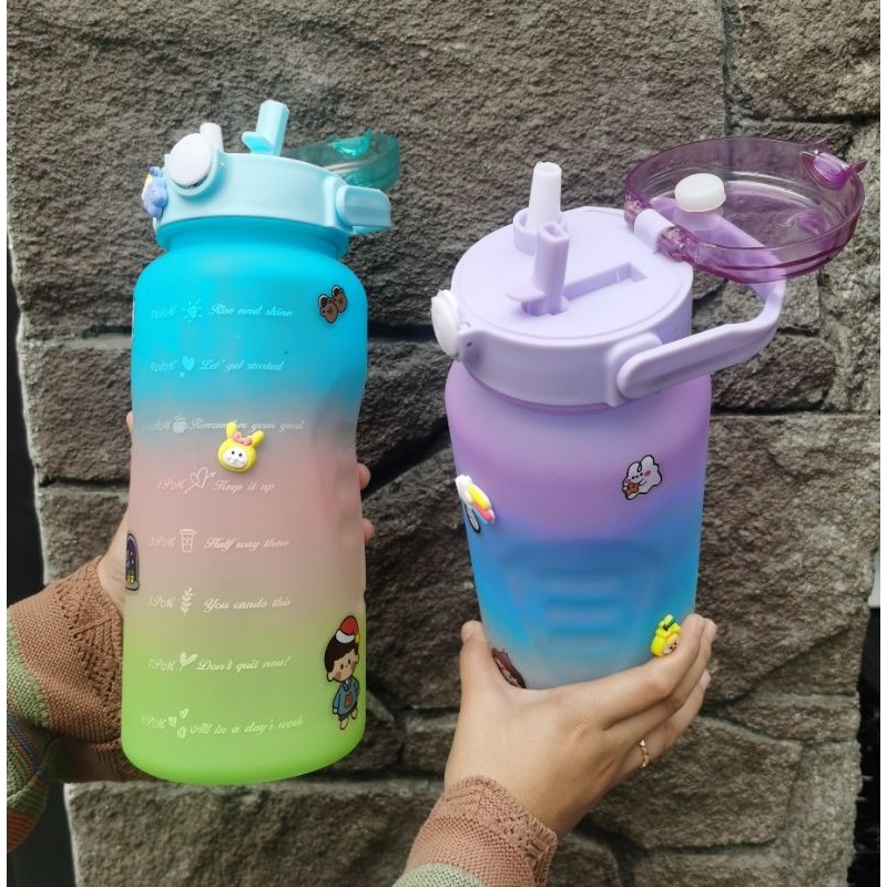 Jual botol minum 2liter gradasi 3 warna 2 sedotan free sticker 3d dan ...