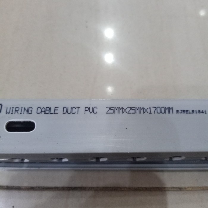 Jual NISO PMD Kabel Duct 25x25 Lubang 1.7 m ABU-ABU Wiring cable duct ...