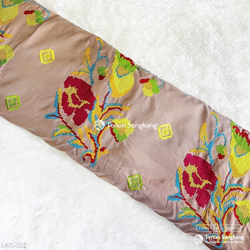 Jual Kain Tenun Sulam Motif Bunga Lagosi Bahan Tenun Sutra Bugis ...