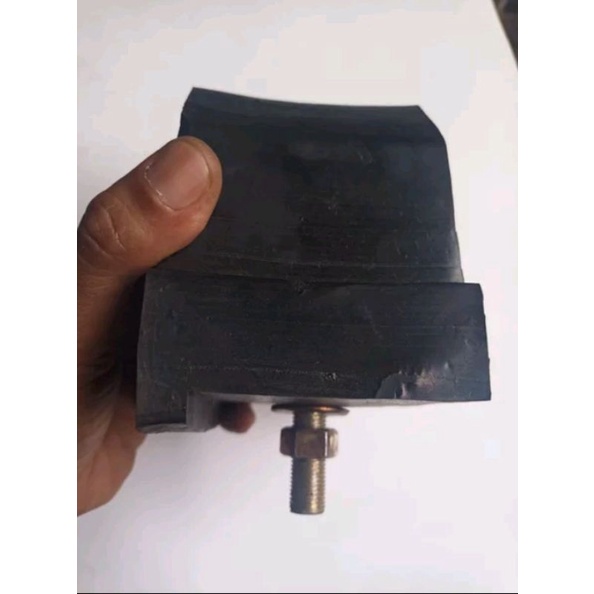 Jual Karet mobil Stopper belakang ISUZU ELF/NKR/MACAN 1biji/pcs ...