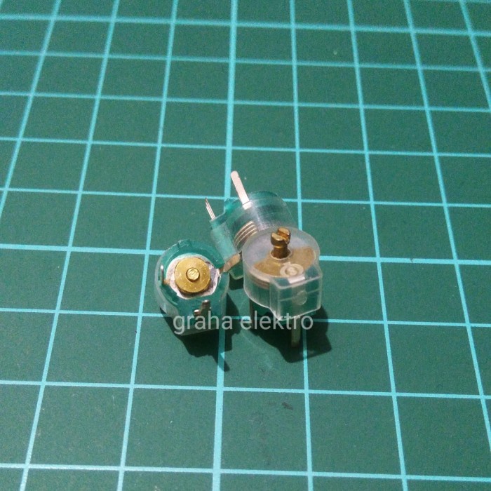Jual 60pf 60 pf vc varco variable capacitor trimer trimmer hijau Tyas ...