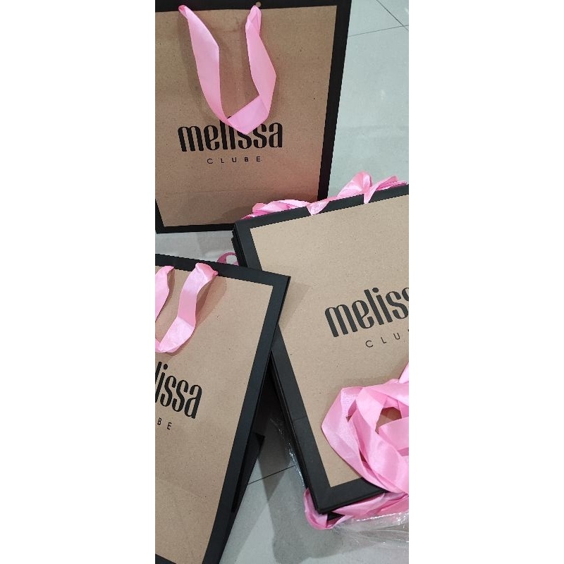 Jual EXCLUSIVE PAPER BAG M KHUSUS DISERTAI DENGAN PEMBELIAN SEPATU ...