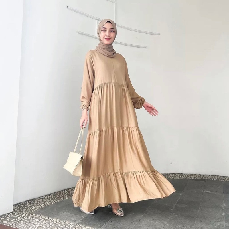Jual Gamis hitam polos Bahan jatuh / Gamis Wanita Dewasa Simple 2024 ...